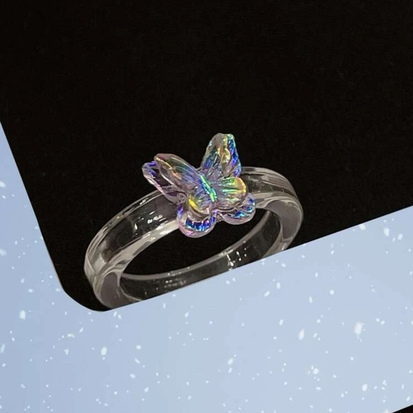 Kathrono | Jewelry | Awesome Clear Iridescent Ring | Poshmark